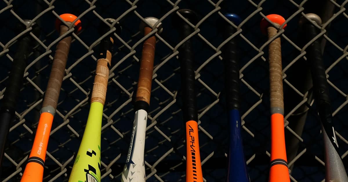 Selecting the Right Bat for the 2025 Travel Baseball Season - Roadballers